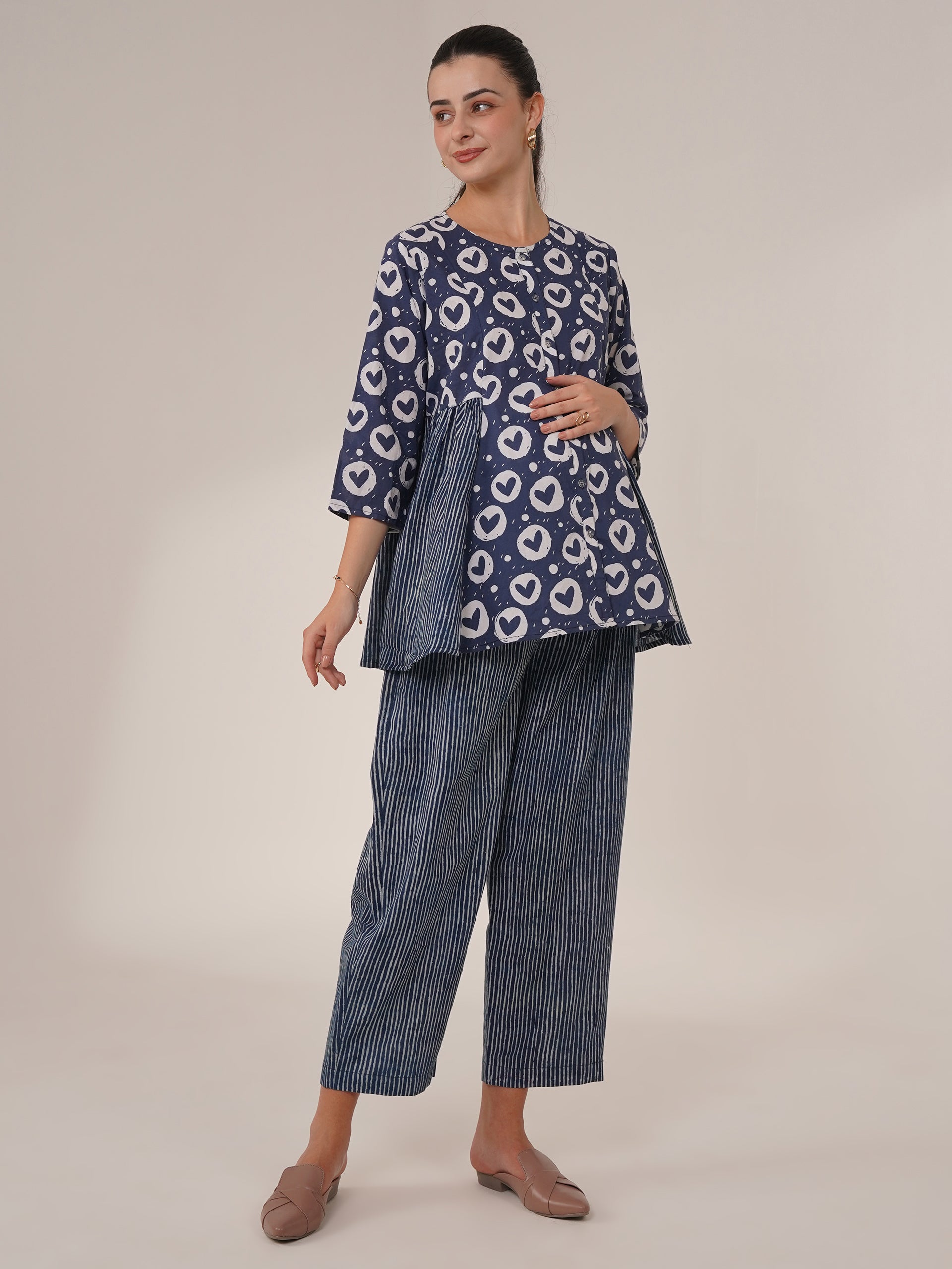 Indigo Love Maternity Co-ord Set – Heart Print & Stripes in Cotton – The Mama Project